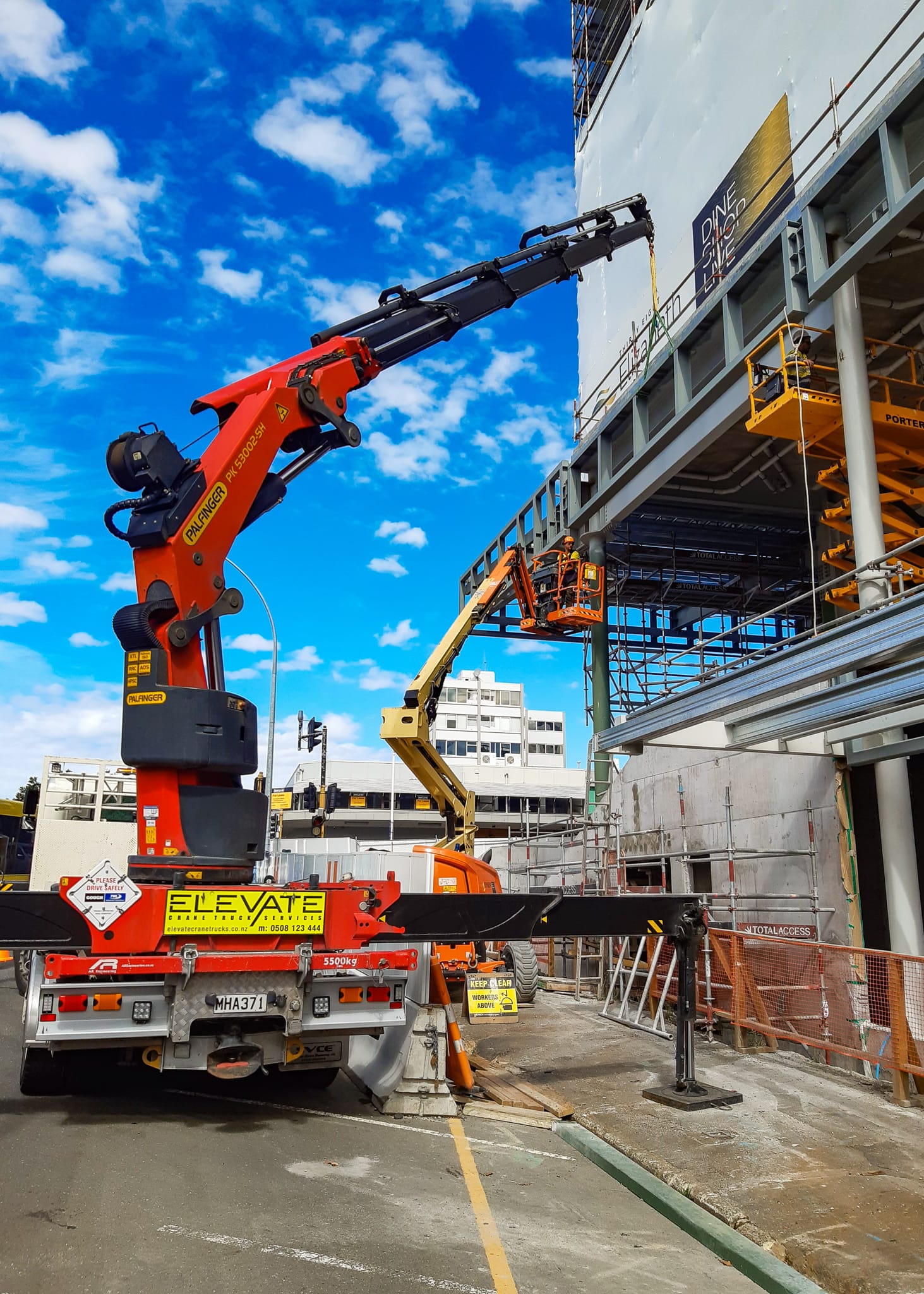Static Crane Hire | Elevate Transport